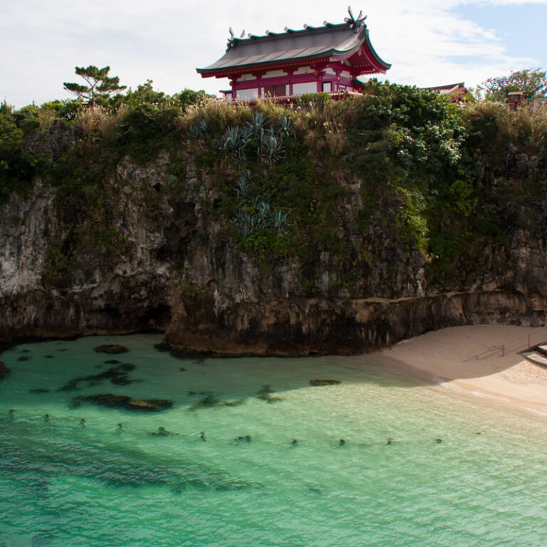 Séjour sur l'île principale d'Okinawa - La Route du Japon